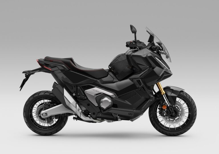 Honda presenta il nuovo X-ADV 2025 - Motociclismo.it